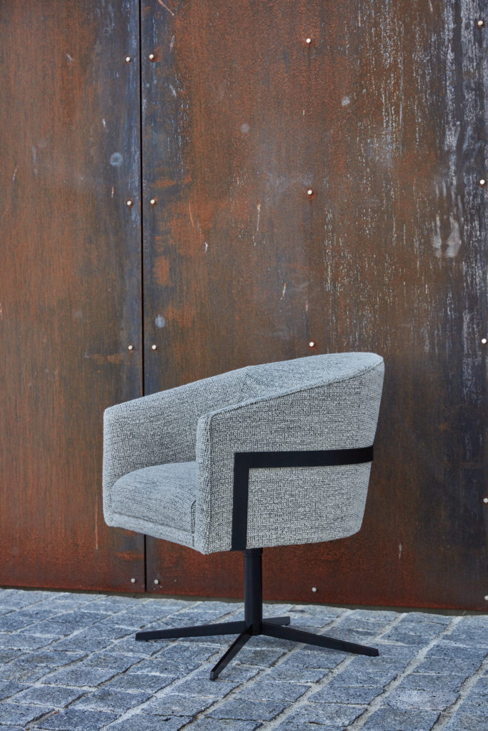LENNOX SWIVEL CHAIR - David Shaw