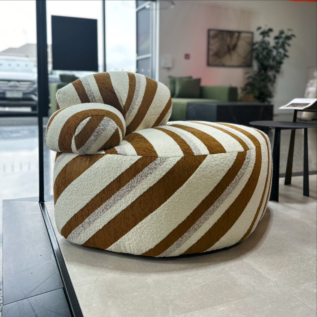 THE BOULDER CHAIR - David Shaw